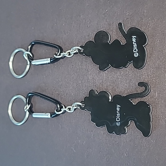 Disney | Accessories | Set Of 2 Disneys Mickey And Minnie Keychains ...